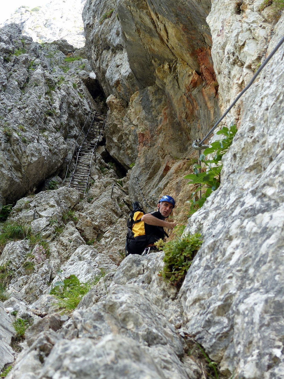 Zoom sur la via ferrata - Travelski